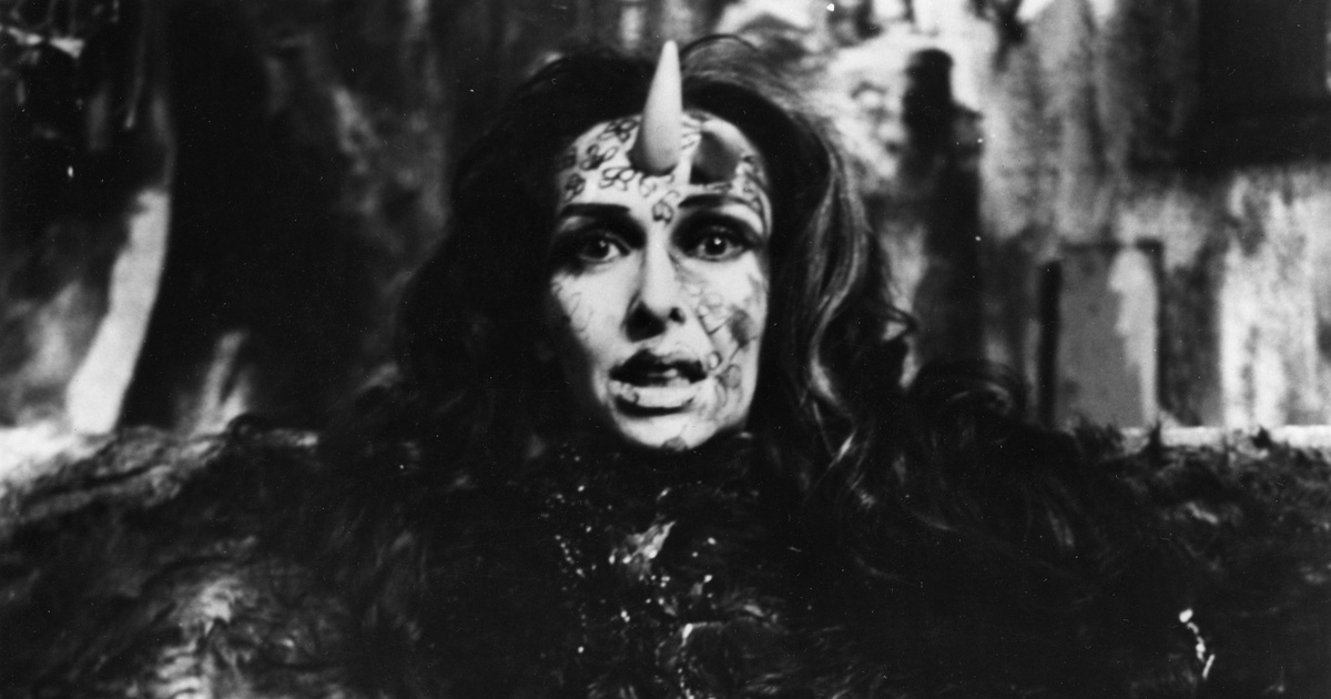 Carolee Schneemann presented the 14th annual Aurora Award | Hales Gallery
